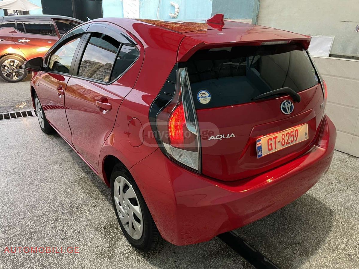 TOYOTA Aqua 2015 - ჰიბრიდი