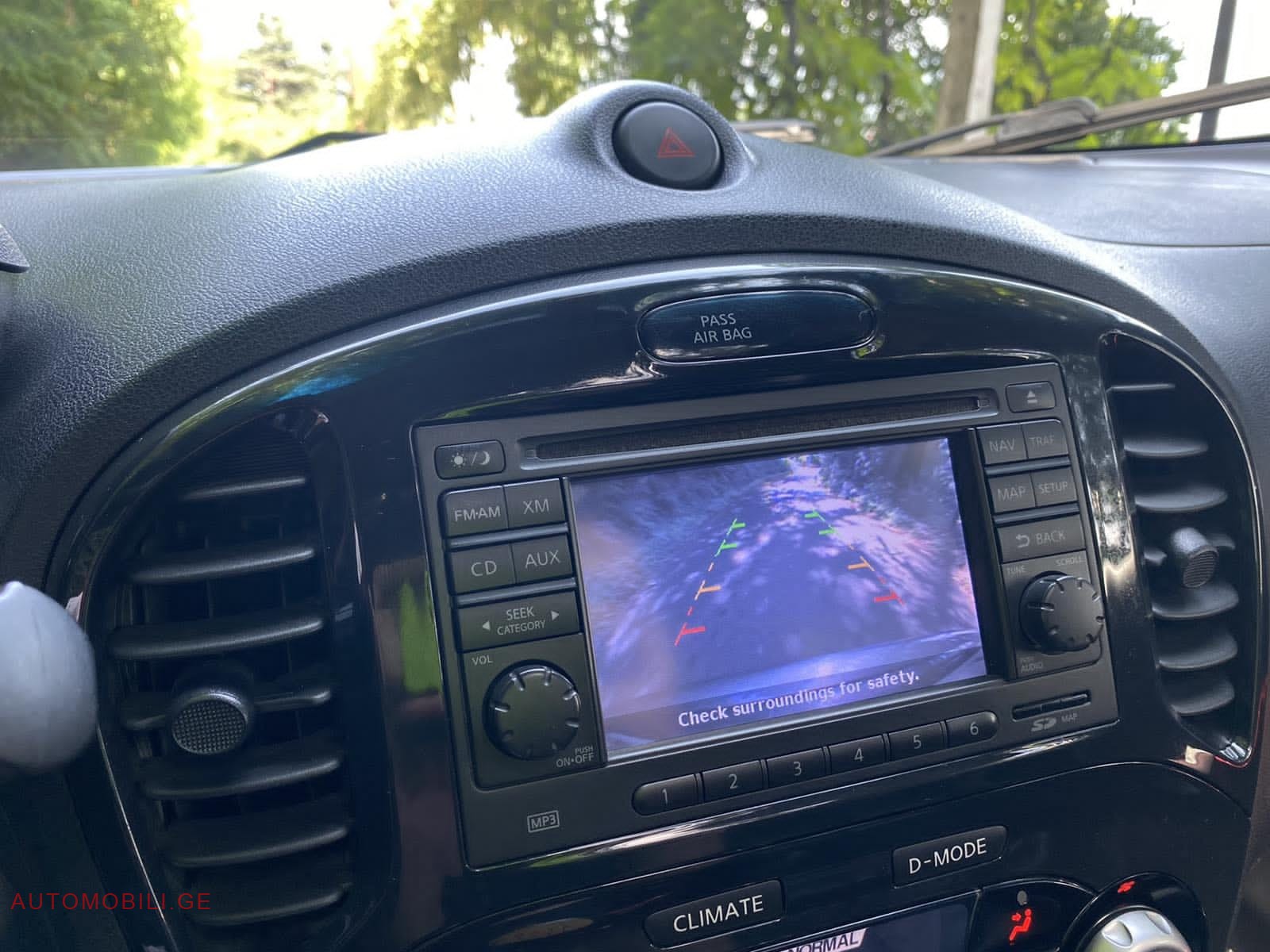 NISSAN Juke 2010 - ბენზინი