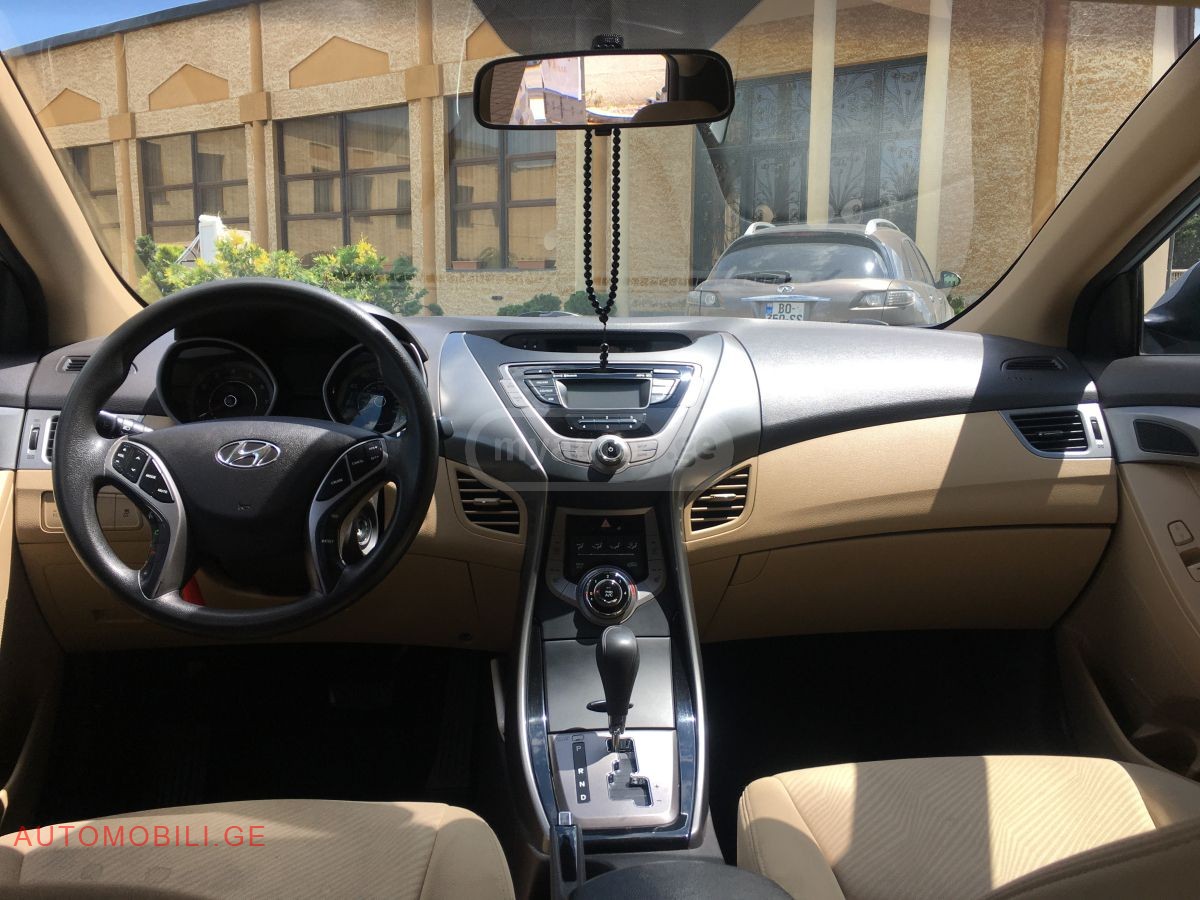 HYUNDAI Elantra 2012 - ბენზინი